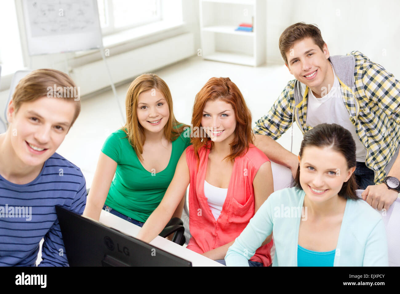 Group discussion class hi-res stock photography and images - Alamy