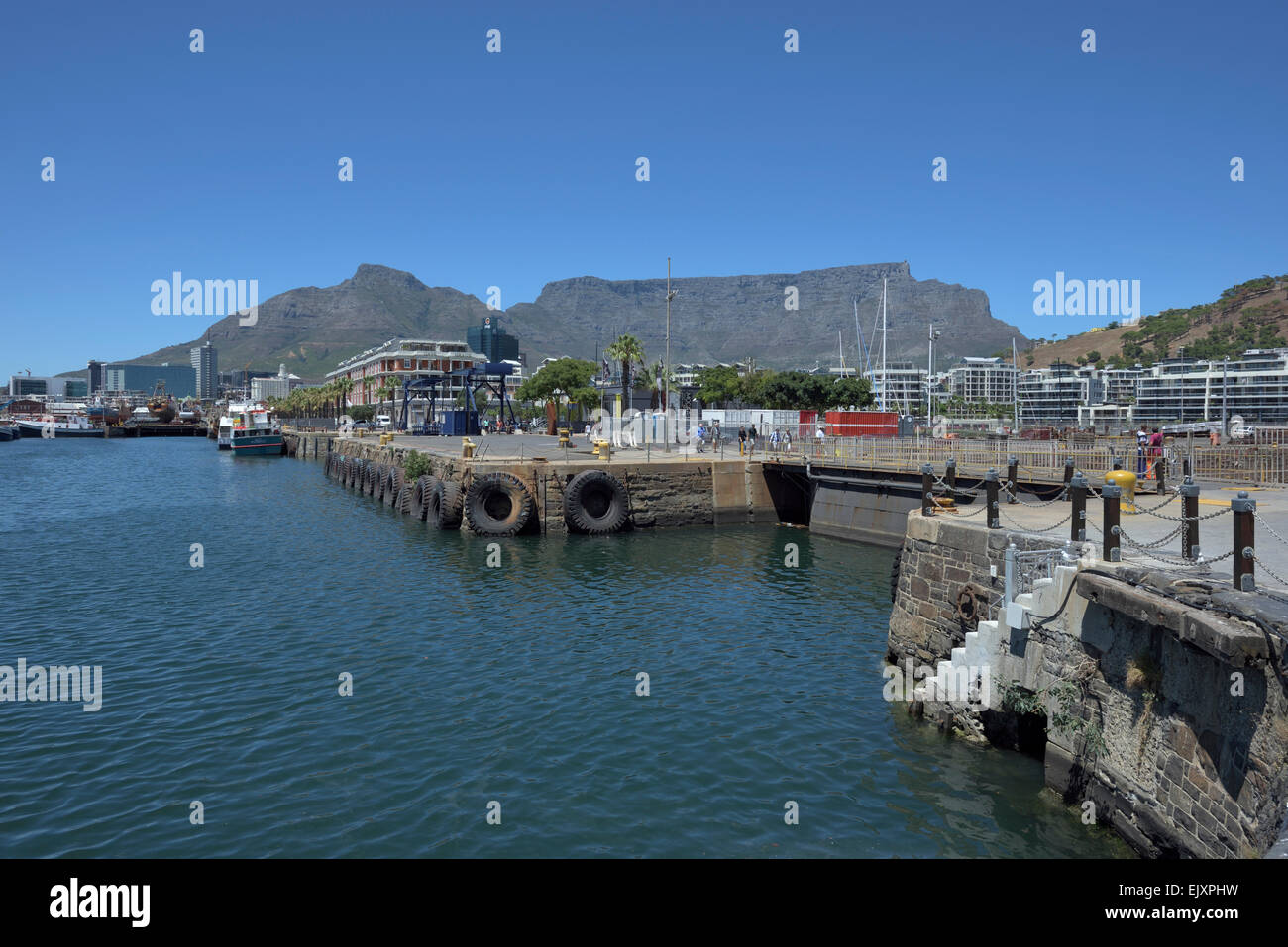 bridge and lock at the Waterfront, Cape Town, South Africa Stock Photo ...