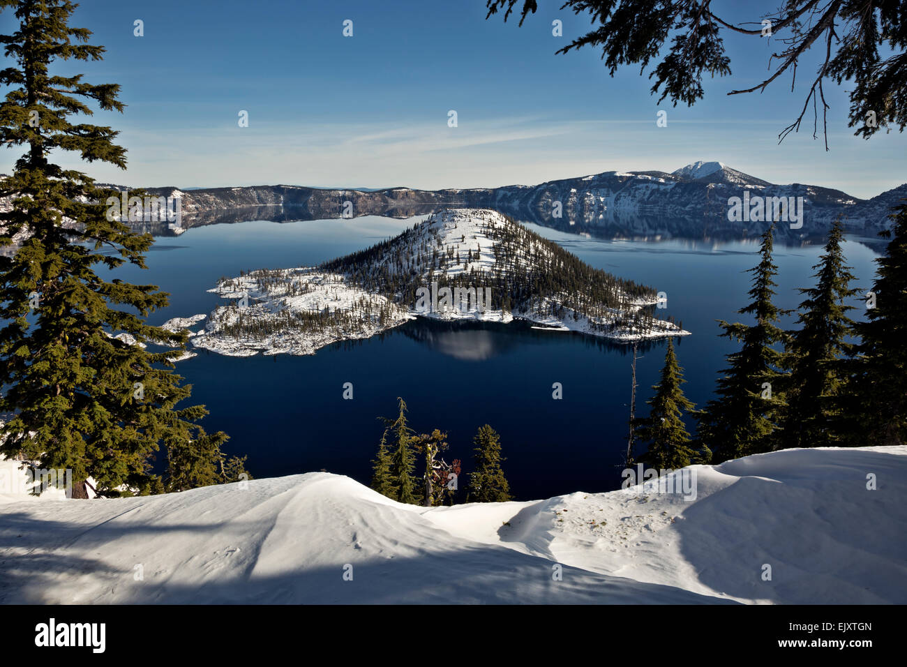 Crater rim road hi-res stock photography and images - Alamy