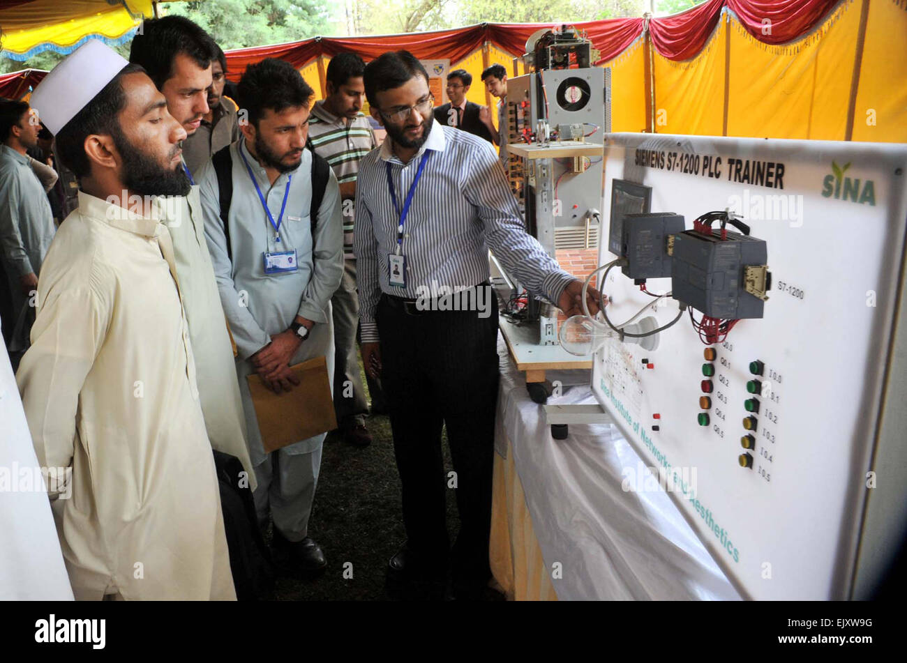 Visitors take keen interest at stall during Science Exhibition ...