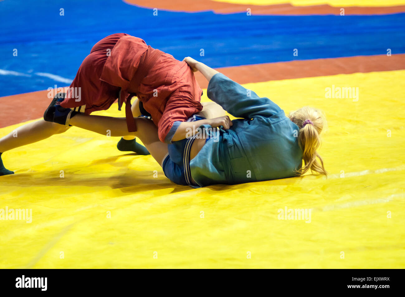 Self defense without weapons hi-res stock photography and images - Alamy