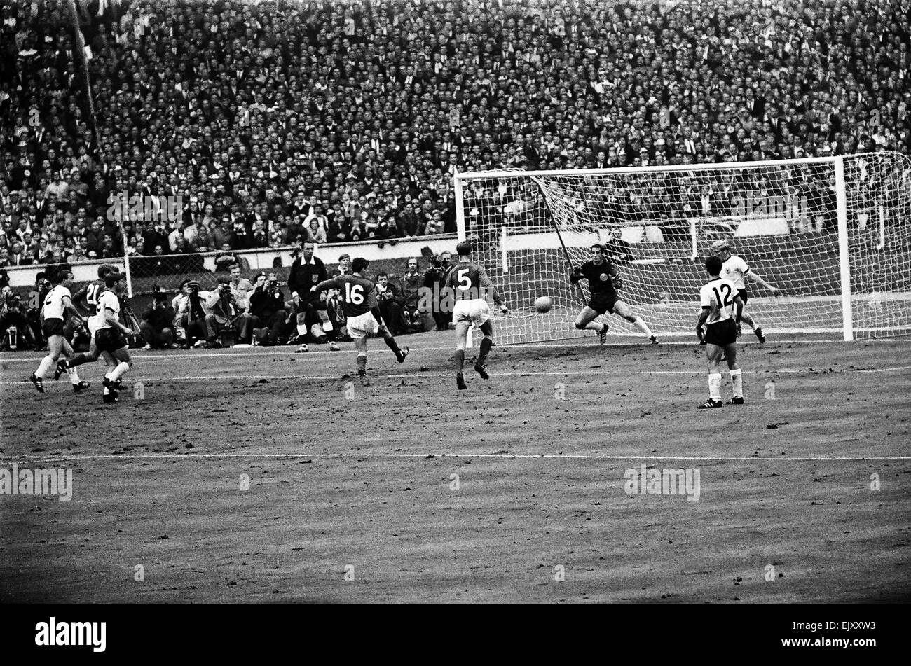 16 1 4 Black and White Stock Photos & Images - Alamy