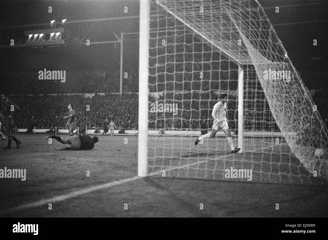 1968 european cup final wembley hi-res stock photography and images - Alamy