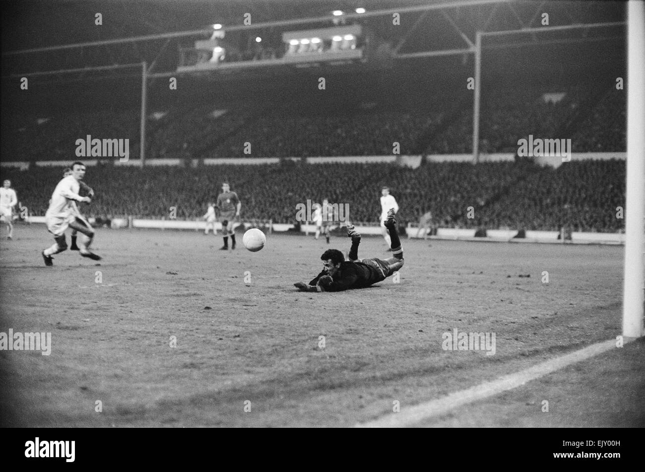 1968 european cup final wembley hi-res stock photography and images - Alamy
