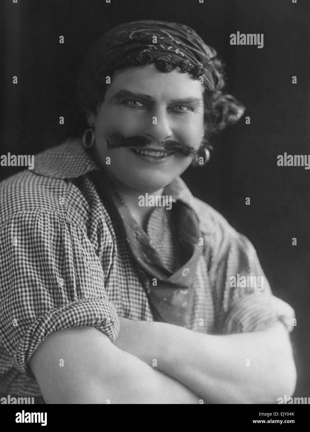 1920s orphans hi-res stock photography and images - Alamy