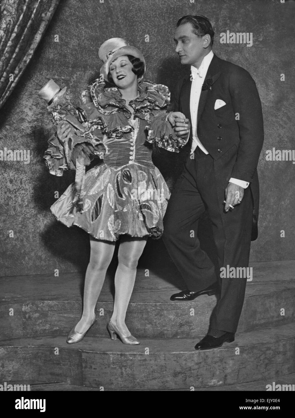 Scene from the theatre play Tip Toes. 1 September 1926 Stock Photo - Alamy