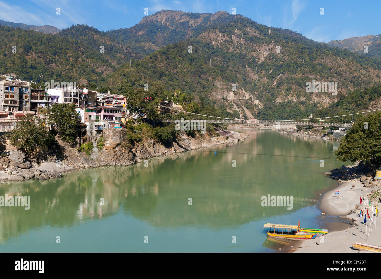 Laxman Jhula bridge over Ganges river. Rishikesh Stock Photo - Alamy