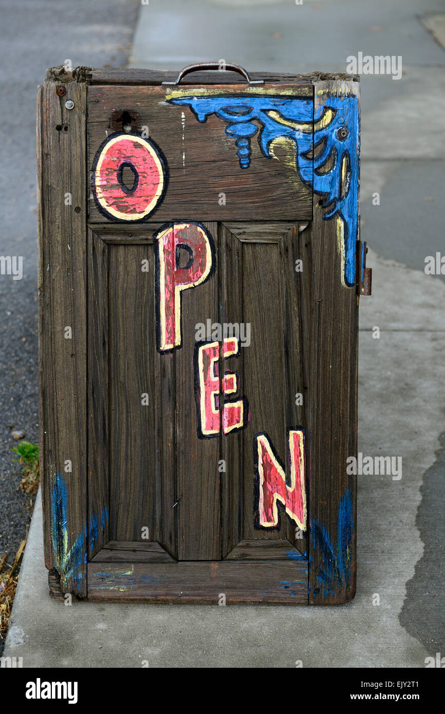 Flea open market hi-res stock photography and images - Alamy