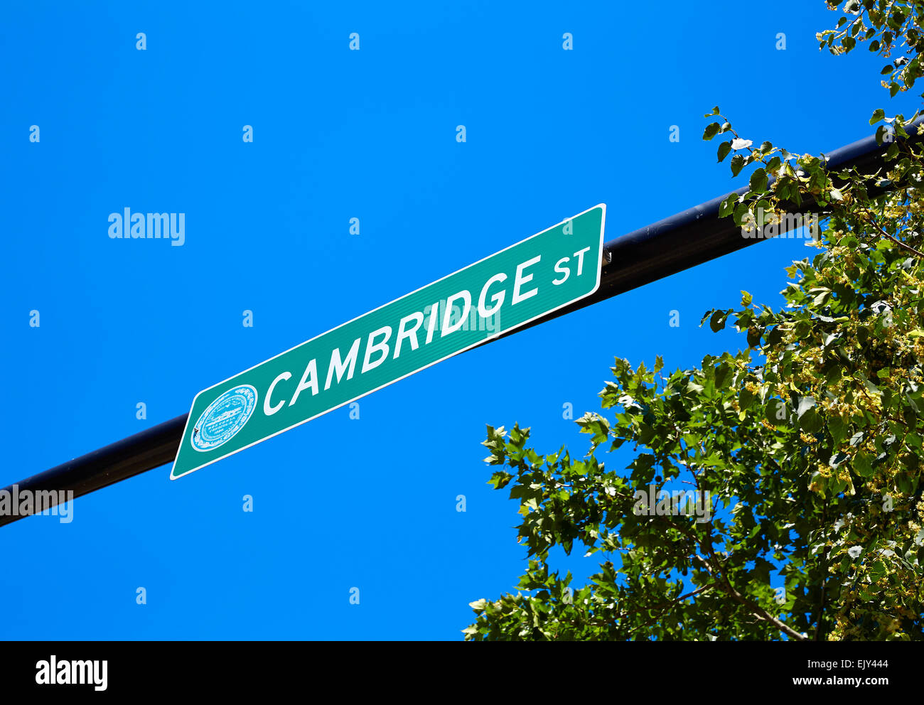 Cambridge traffic light hi-res stock photography and images - Alamy