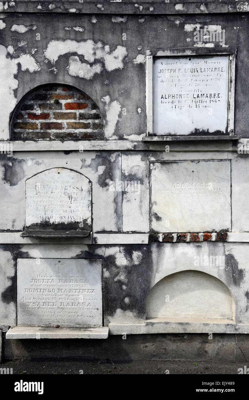 St Louis no 2 cemetery graveyard new orleans dead above ground burial ...