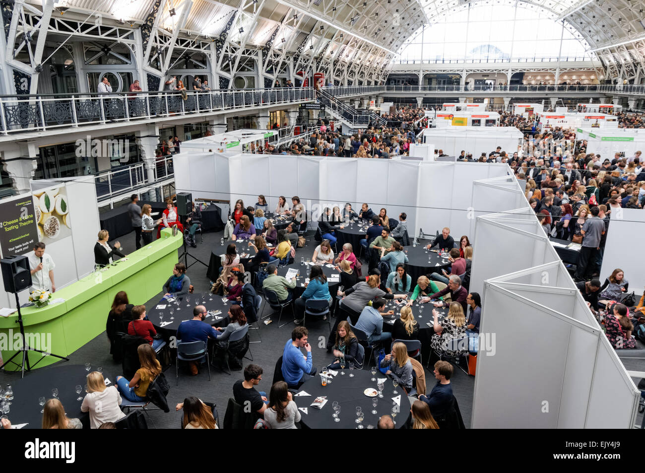 Interior business design centre london hi-res stock photography and ...