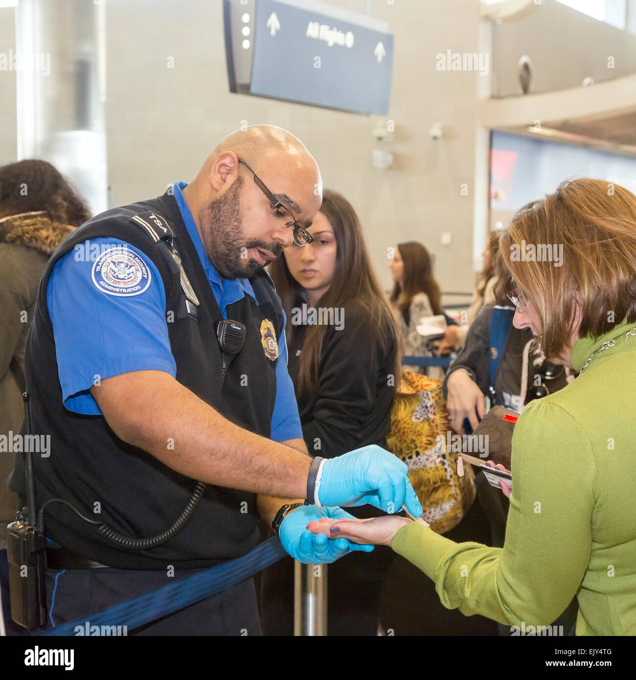 Explosive trace detection hi-res stock photography and images - Alamy