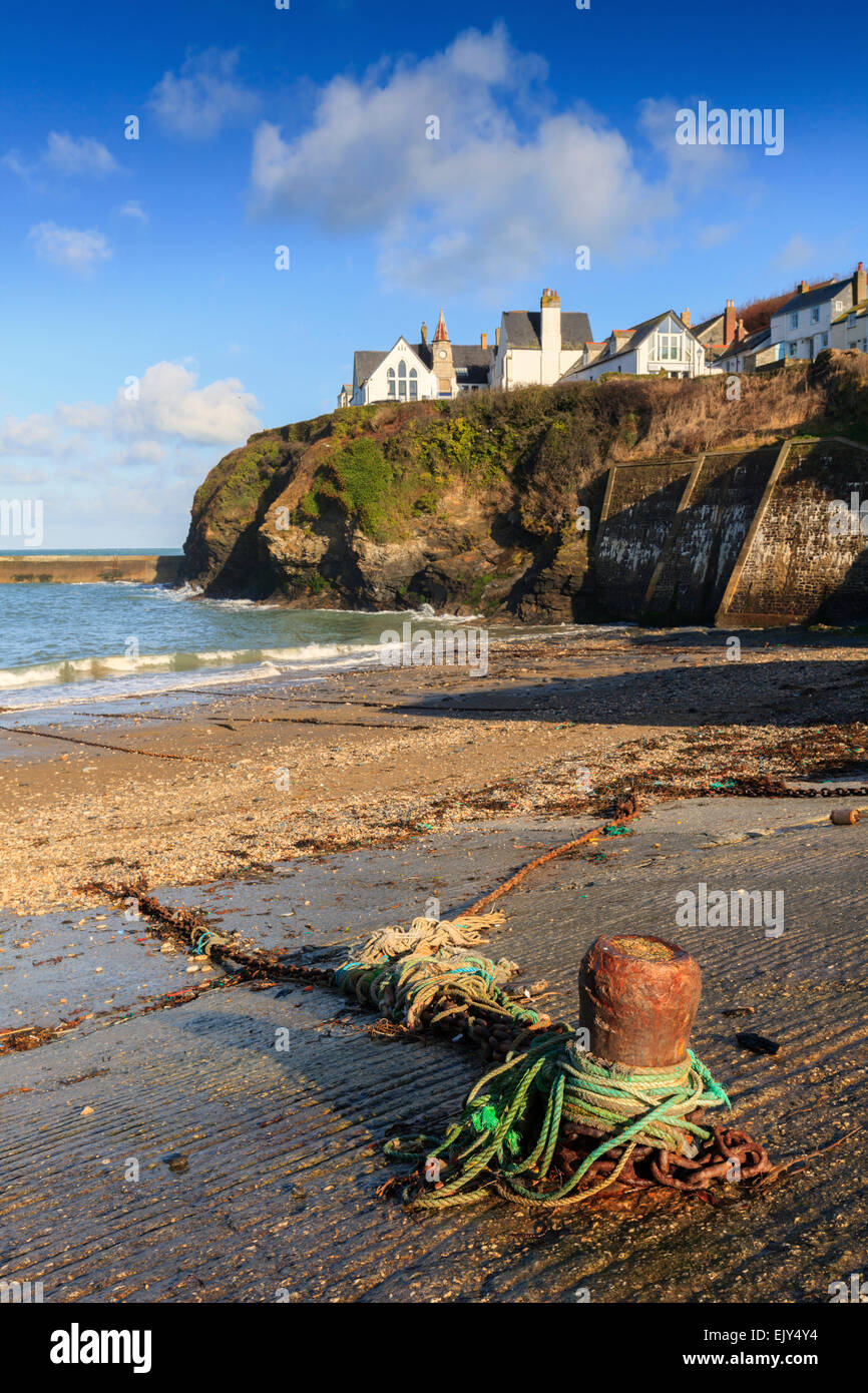 Port isaac cornish hi-res stock photography and images - Alamy