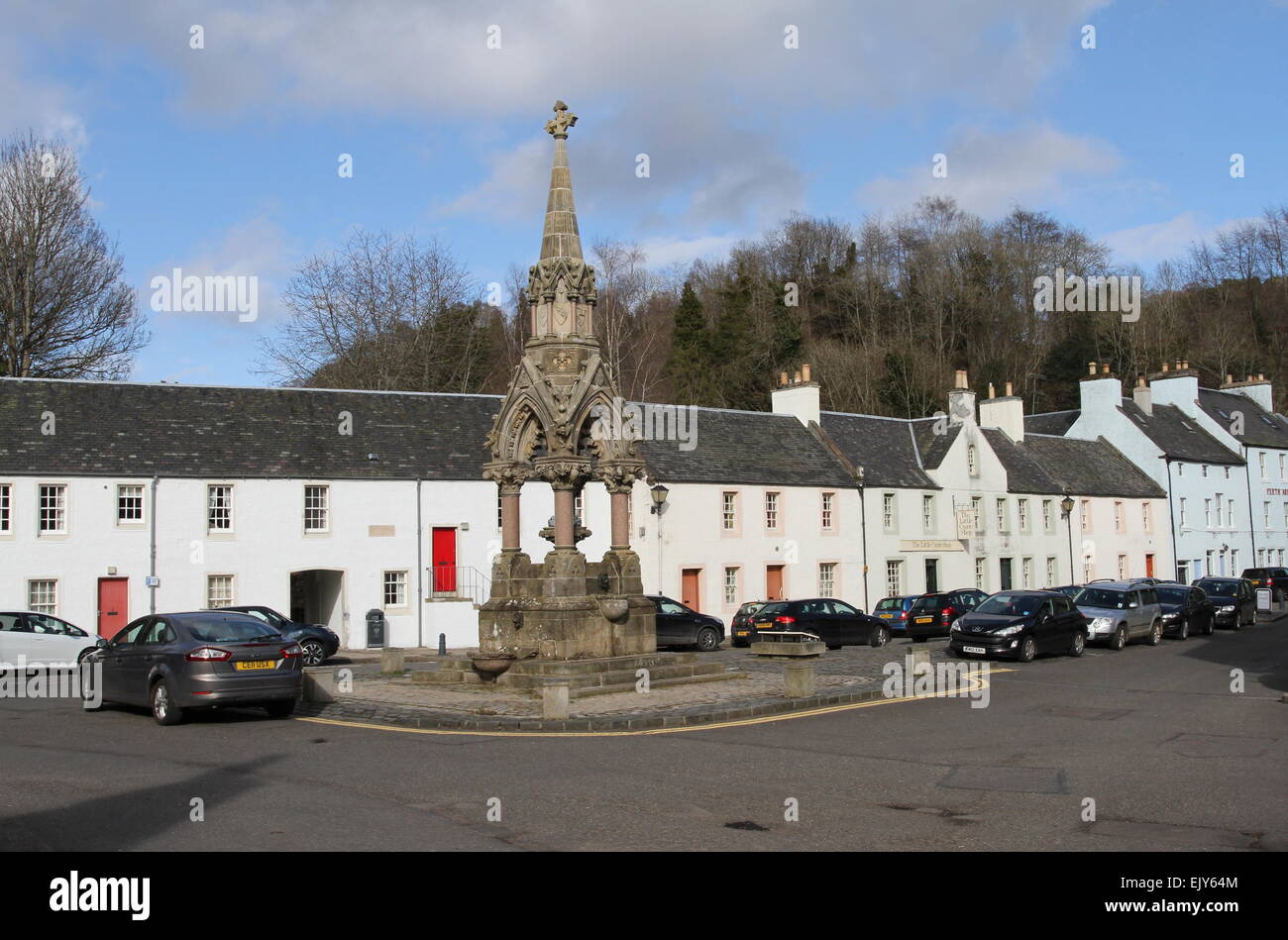 Dunkeld scotland scottish village hi-res stock photography and images ...