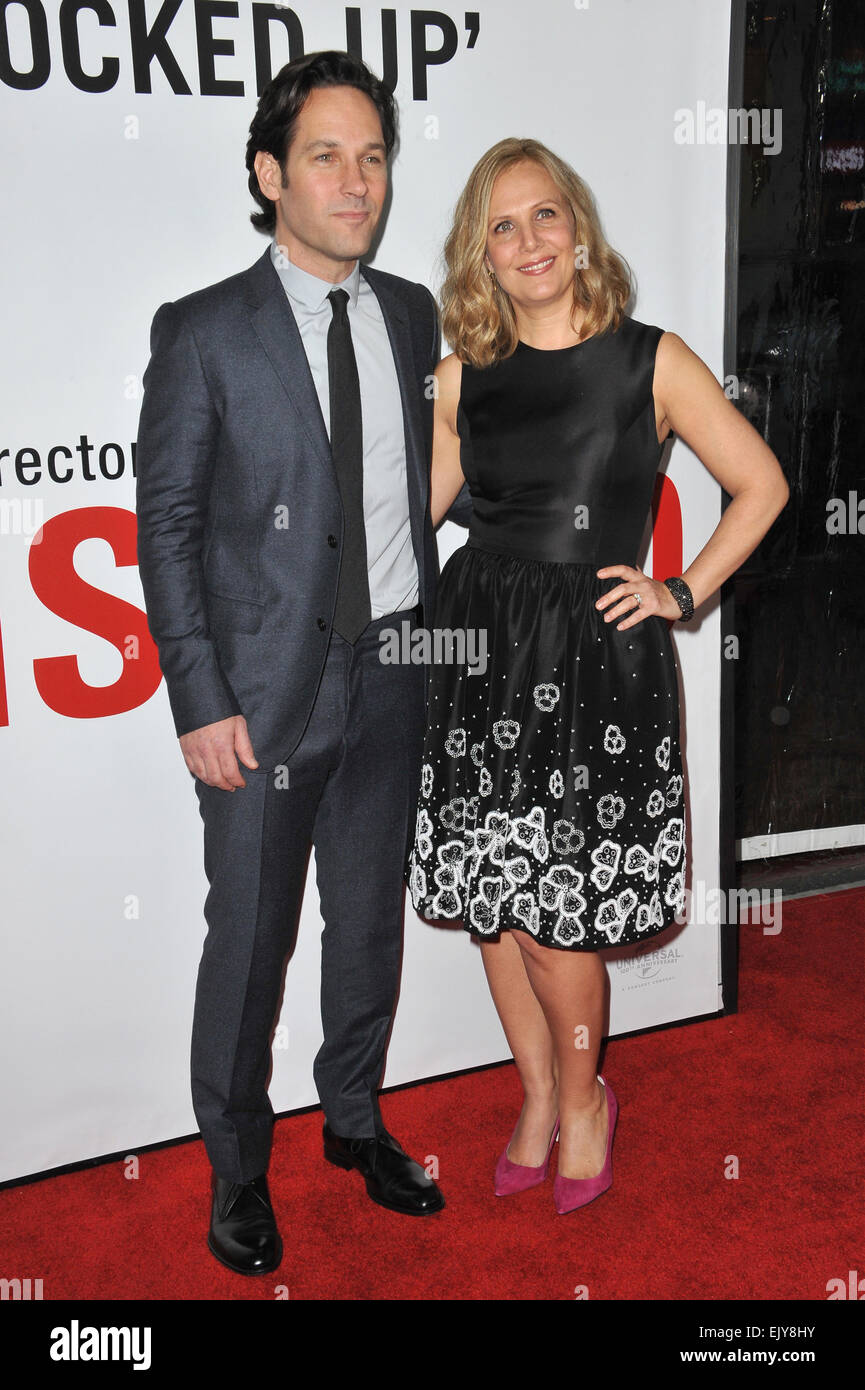 Paul rudd and wife julie yaeger hi-res stock photography and images - Alamy