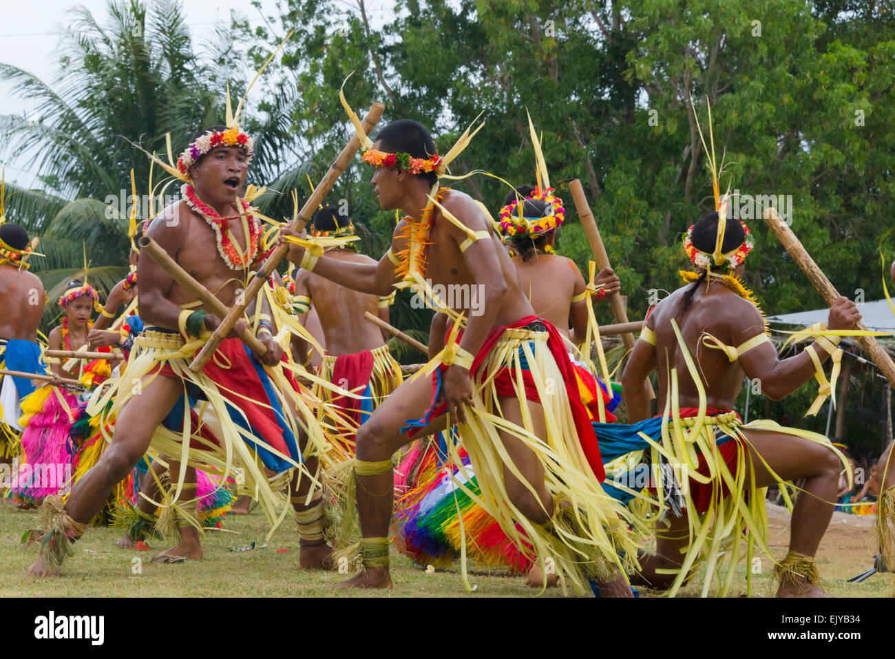 Micronesia yap women people hi-res stock photography and images - Alamy