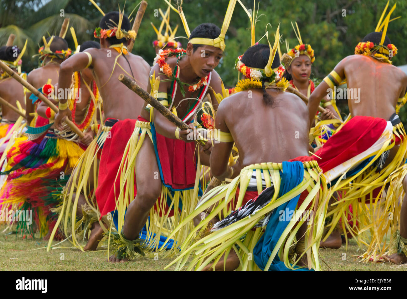 Micronesia yap women people hi-res stock photography and images - Alamy