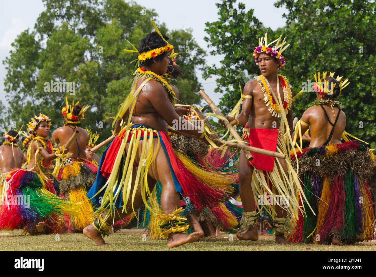 Micronesia yap women people hi-res stock photography and images - Alamy