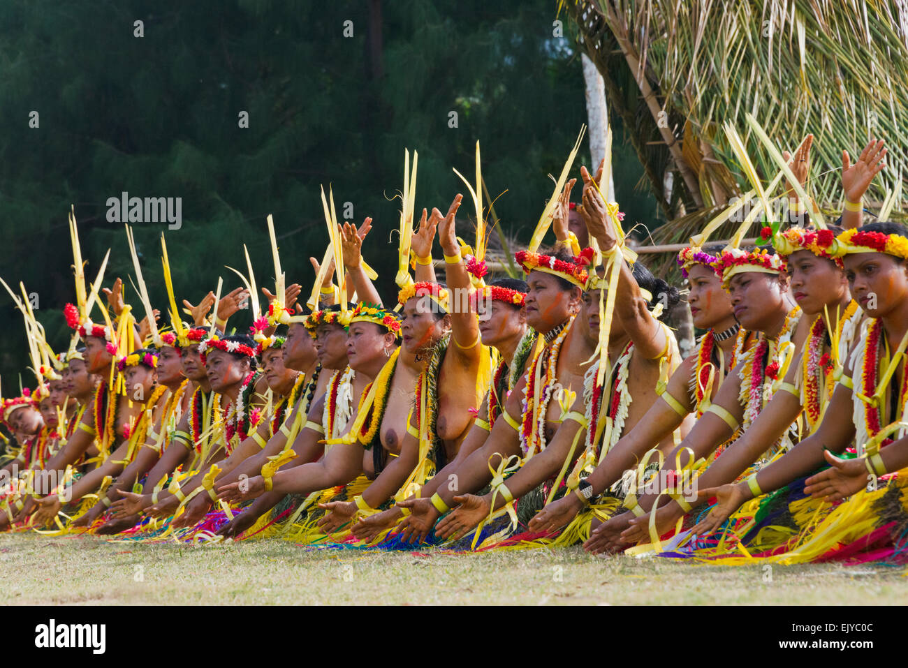 Yapese girls hi-res stock photography and images - Alamy