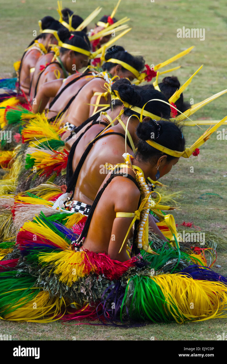 Yapese girls hi-res stock photography and images - Alamy