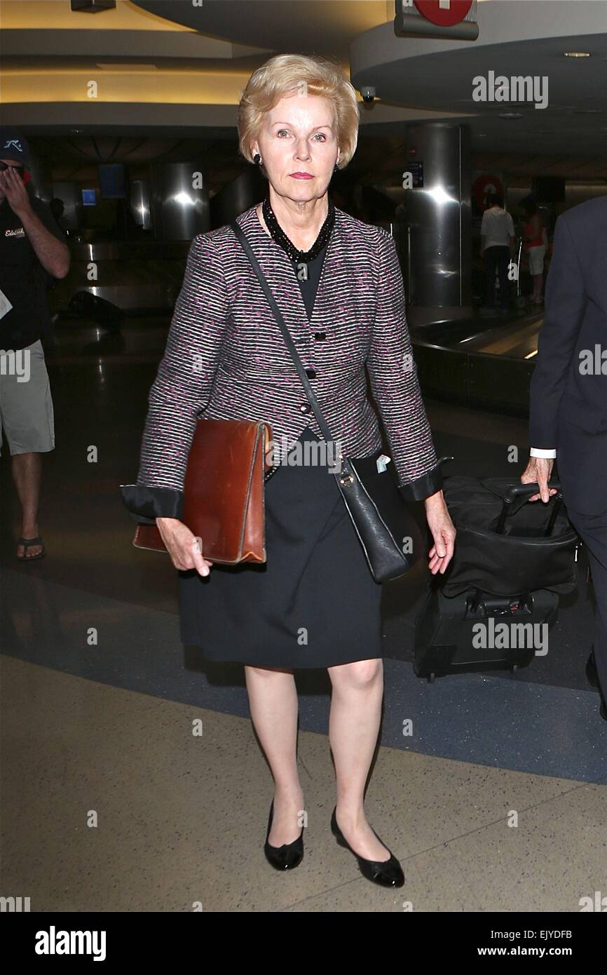 Pete and Gayle Wilson arrive in Los Angeles at LAX in great fashion ...