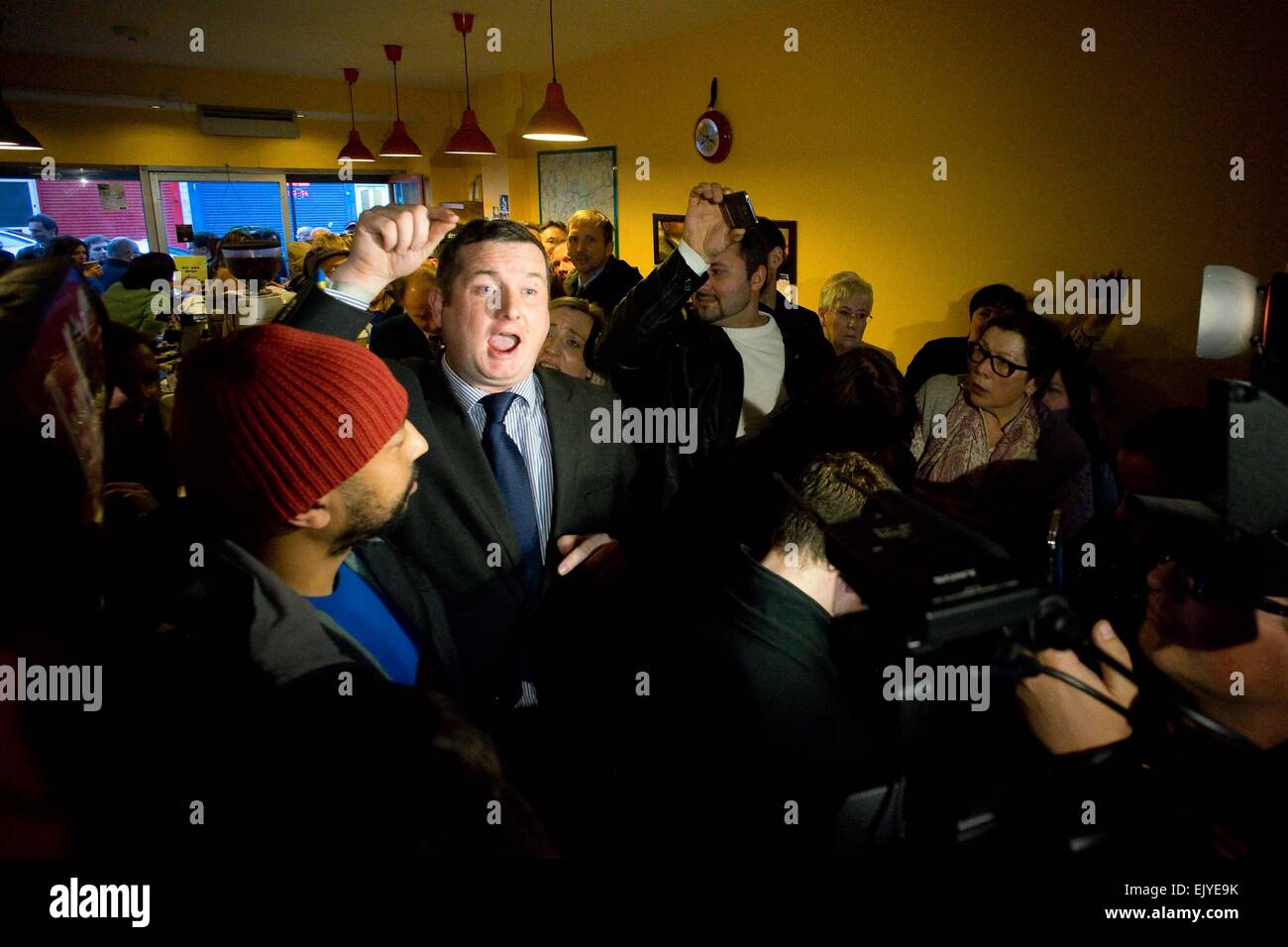 British journalist graham phillips hi-res stock photography and images ...