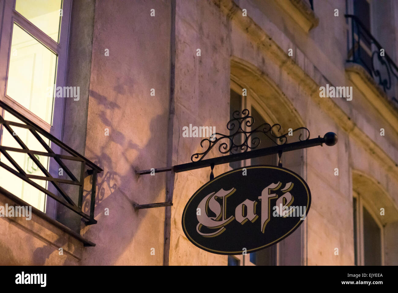 Outdoor cafe sign hi-res stock photography and images - Alamy