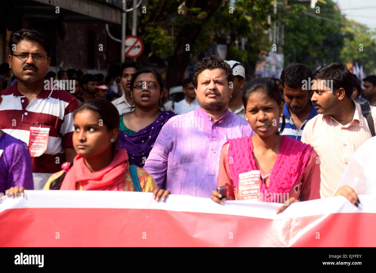 Kolkata, India. 02nd Apr, 2015. SFI and other students organized a ...