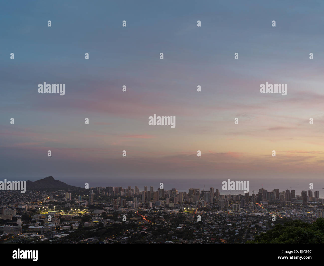 Honolulu round top drive hi-res stock photography and images - Alamy