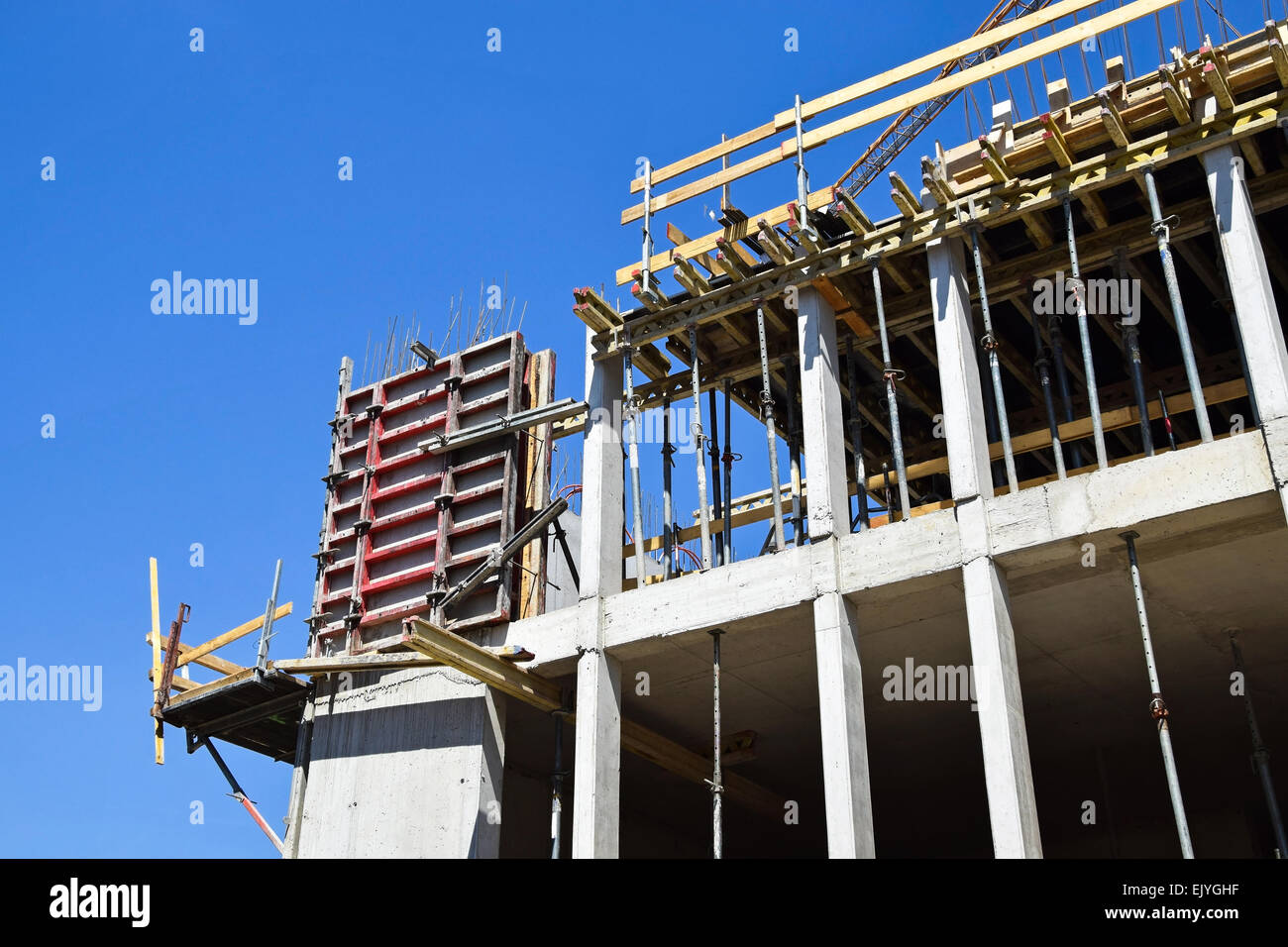 Construction of a new building Stock Photo - Alamy