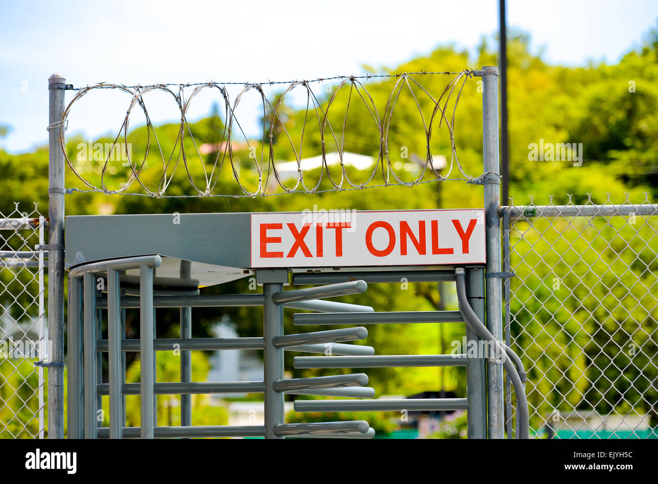 Prison gates hi-res stock photography and images - Alamy