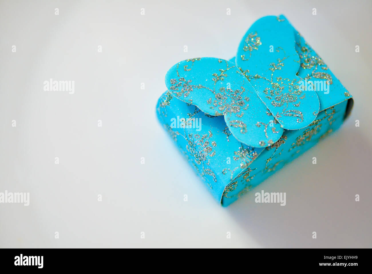 Blue gift box hi-res stock photography and images - Alamy