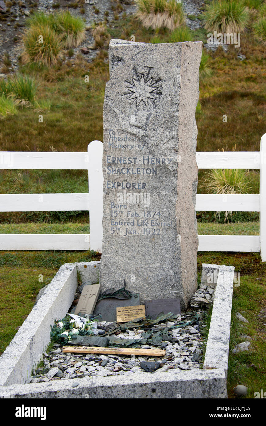 South georgia shackleton grave hi-res stock photography and images - Alamy