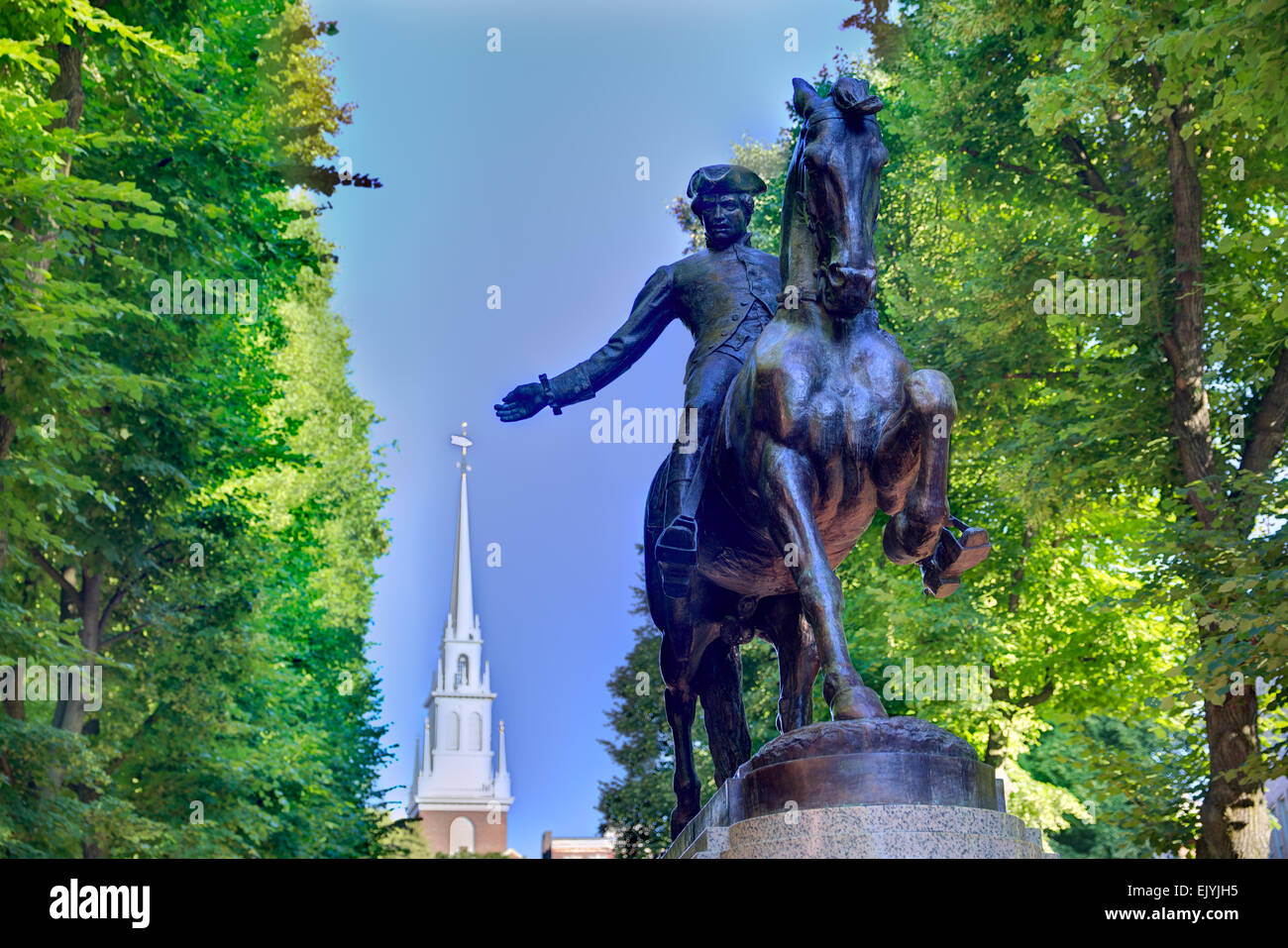 Boston Paul Revere Mall statue and Old North church background ...