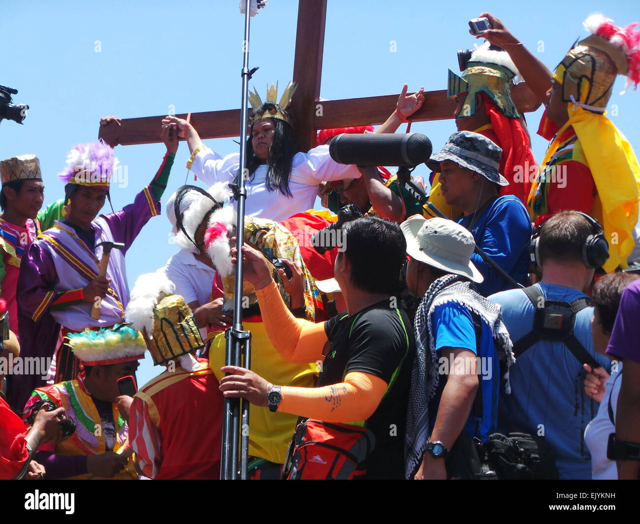 Paombong, Bulacan province, Philippines. 03rd Apr, 2015. Filipino woman ...