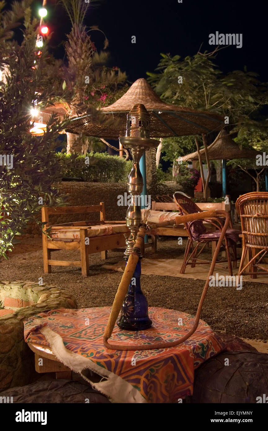 Lebanese hookah hi-res stock photography and images - Alamy