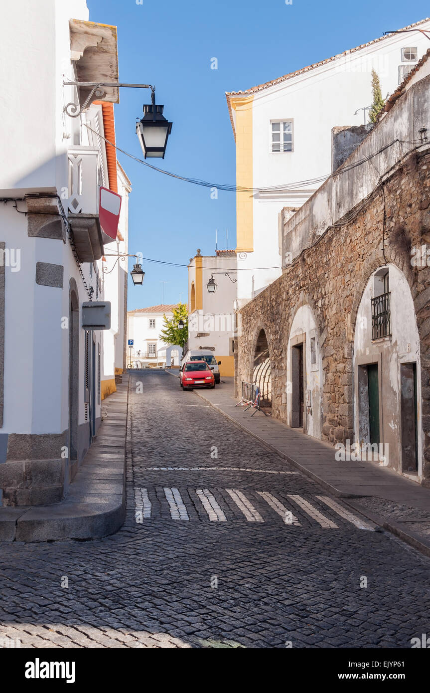 Old street in evora hi-res stock photography and images - Alamy
