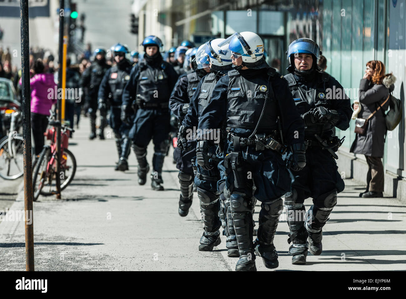 Riots conflict force protection hi-res stock photography and images - Alamy