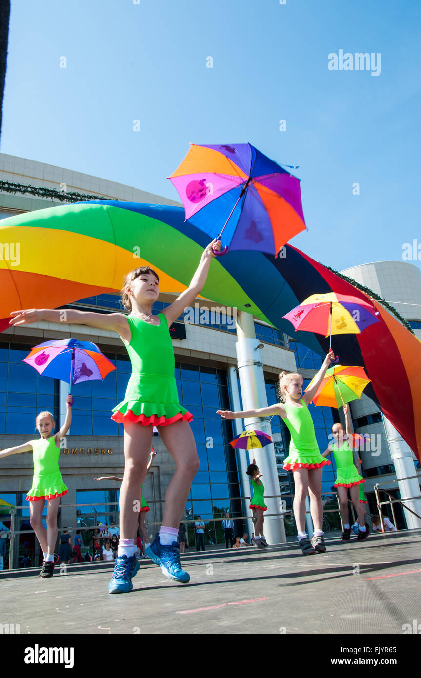 Umbrella dance hi-res stock photography and images - Alamy