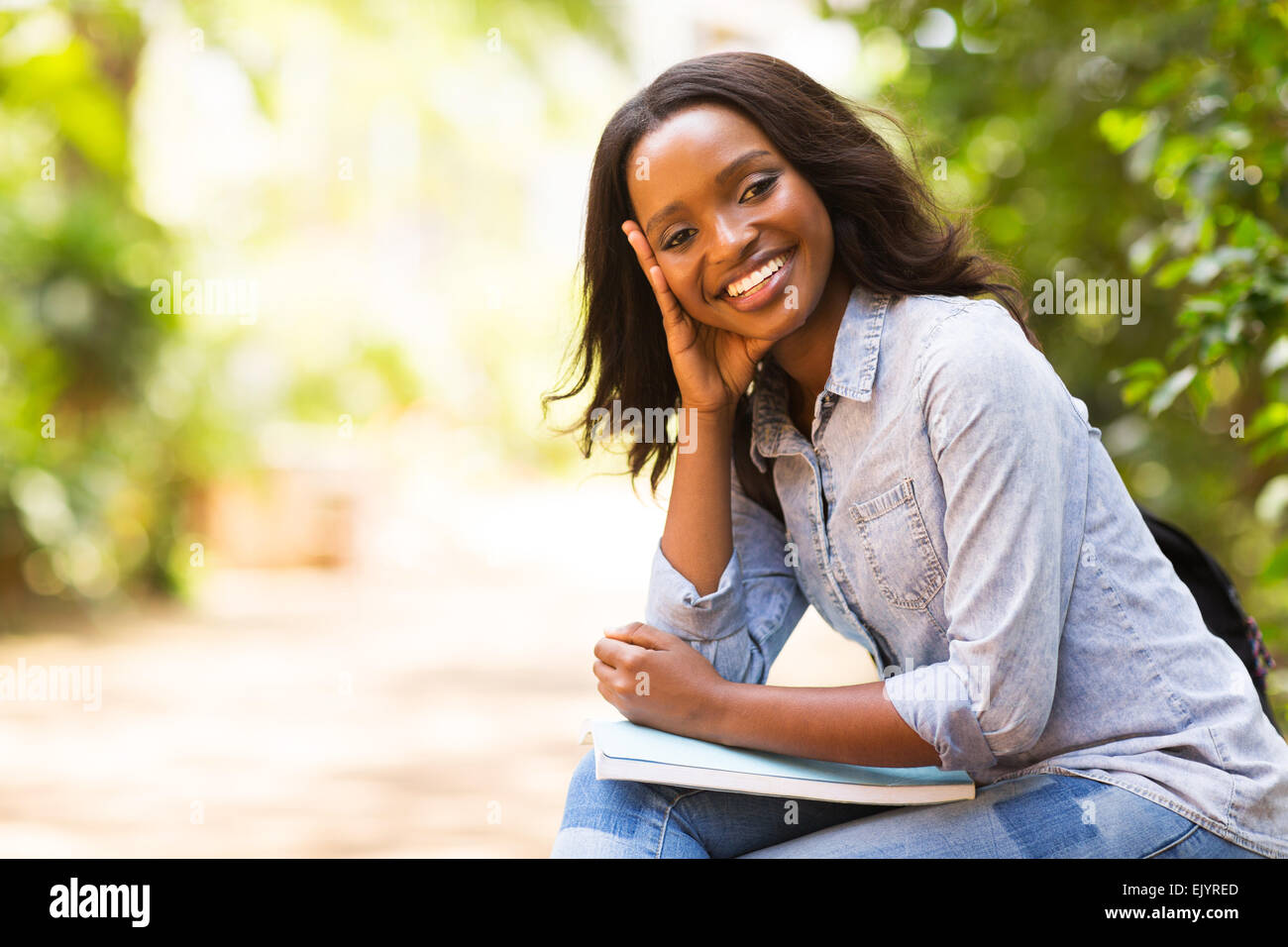 American student female hi-res stock photography and images - Alamy