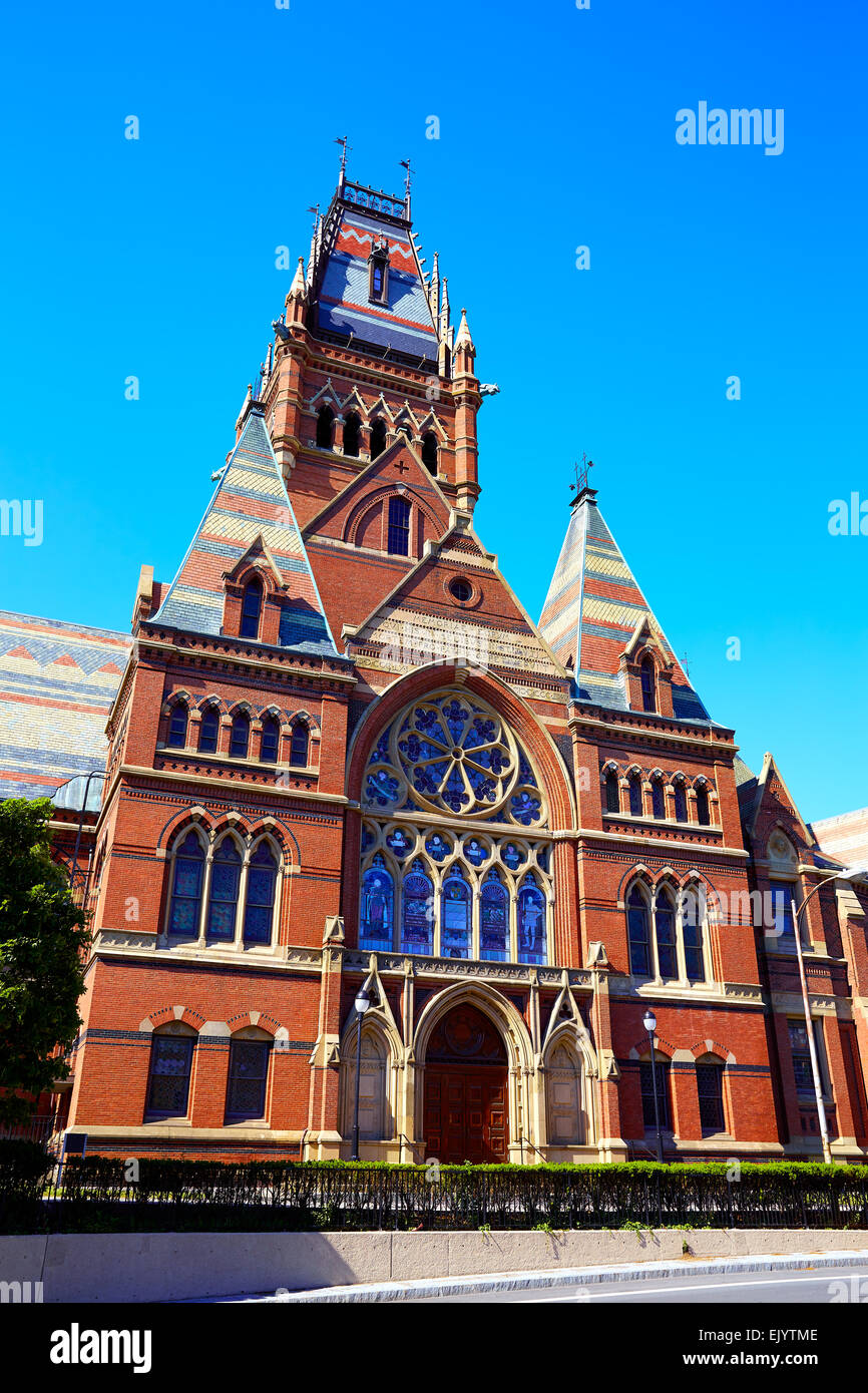 Boston Harvard University historic building in Cambridge at ...