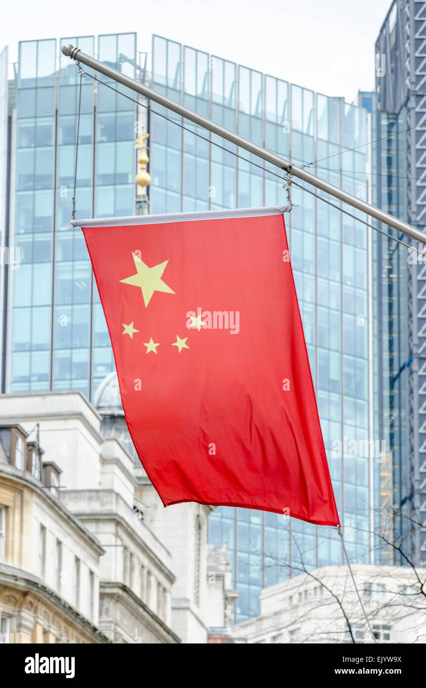 Chinese Flag / Flag of China outside the Bank of China in London, UK ...