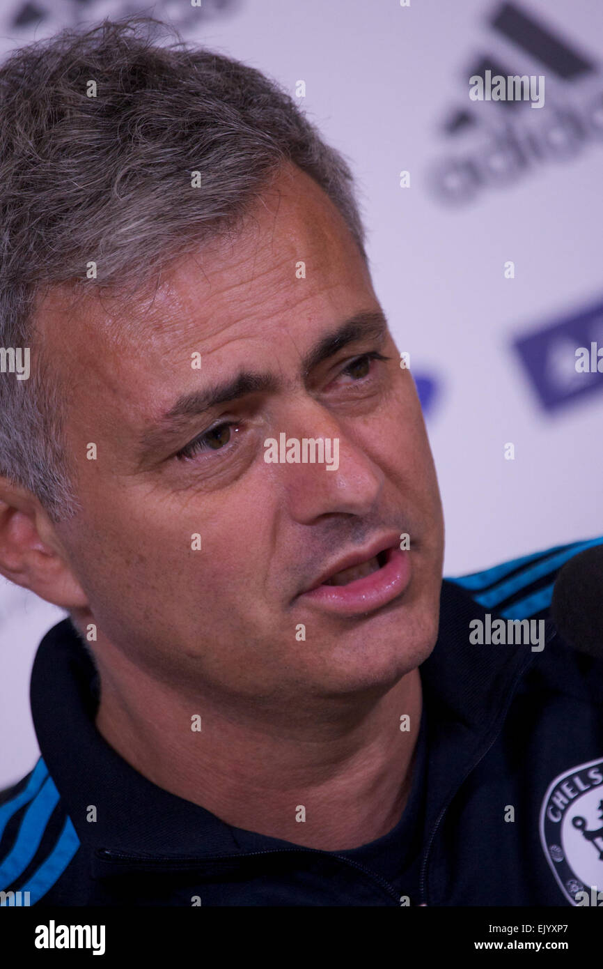 Jose Mourinho Chelsea Football Club Manager talks to media Stock Photo ...