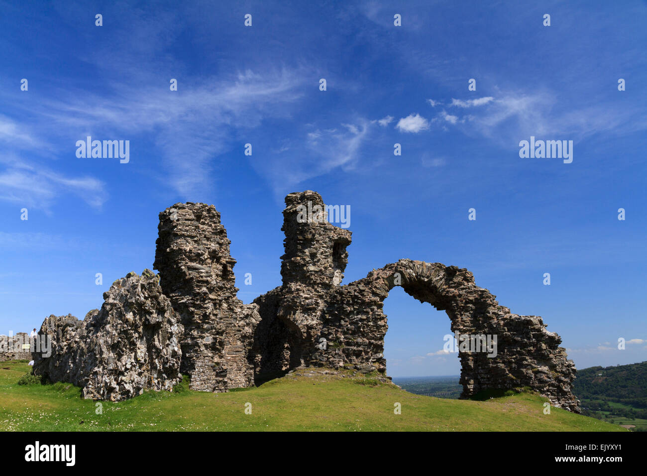 The ruins of Castell Dinas Bran above Llangollen in north Wales Stock ...