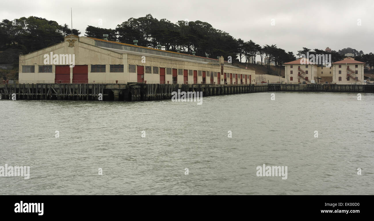 Buildings 3 historic military rising standing background view hi-res ...