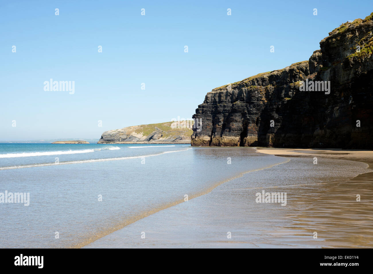 ballybunion beach and cliffs on the wild atlantic way at low tide Stock ...