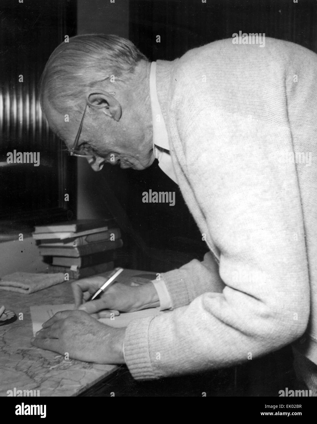 Sinclair lewis hi-res stock photography and images - Alamy