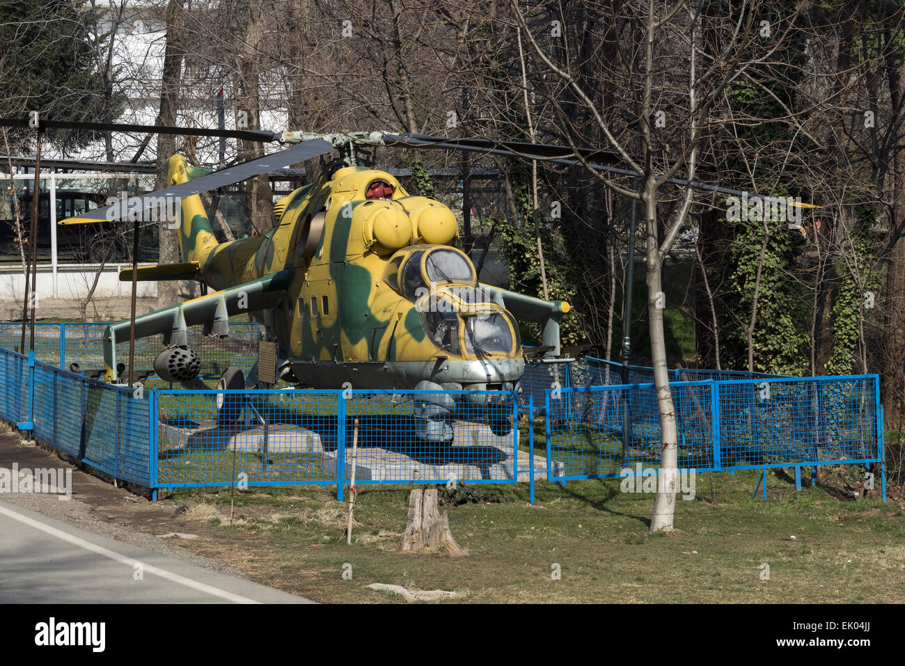Russian Mil Mi-24 Hind helicopter, Military Museum, Saadabad Palace ...