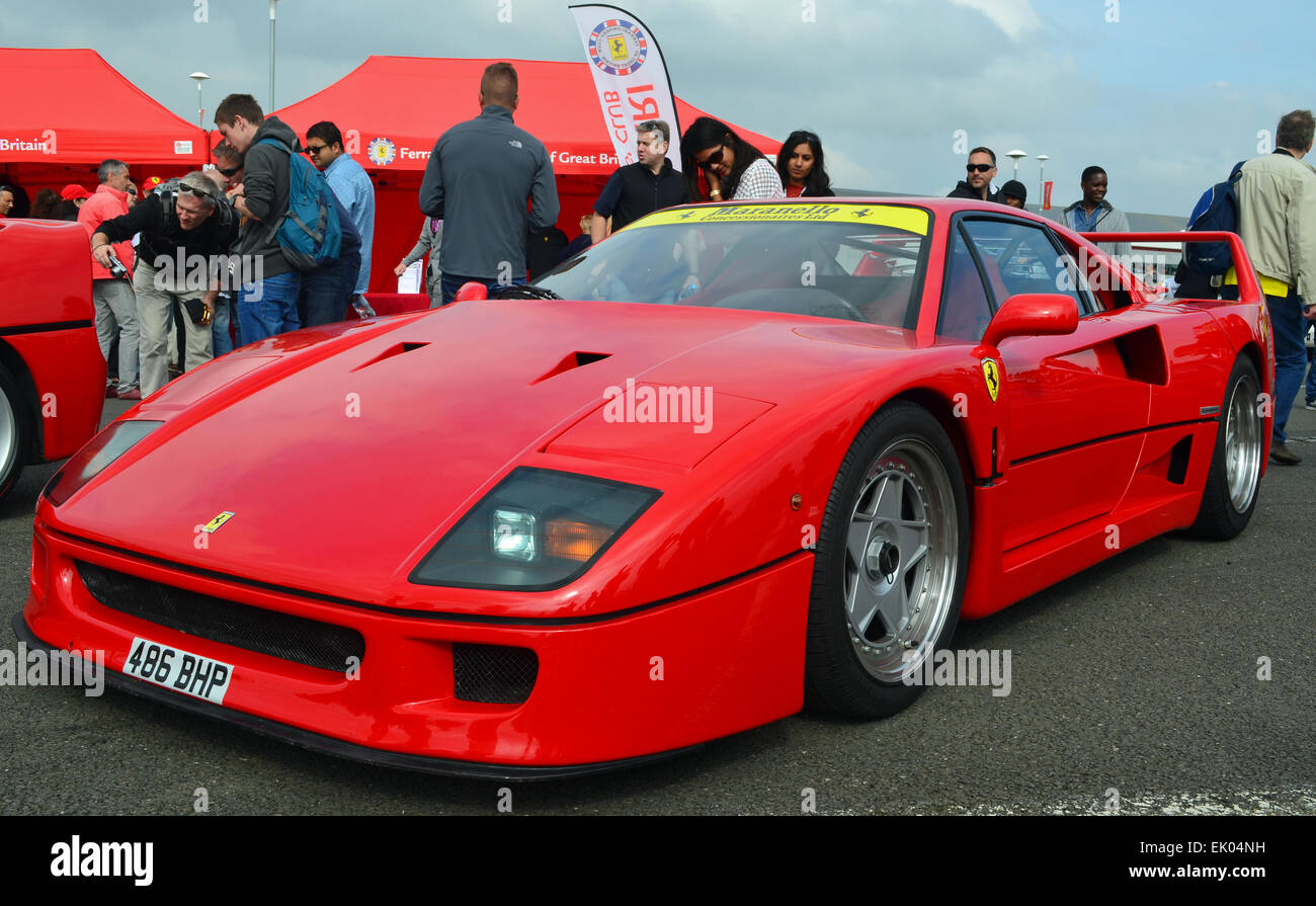 Ferrari f40 hi-res stock photography and images - Alamy