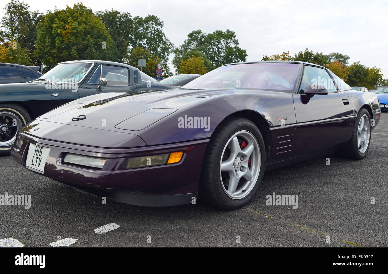 Purple corvette hi-res stock photography and images - Alamy